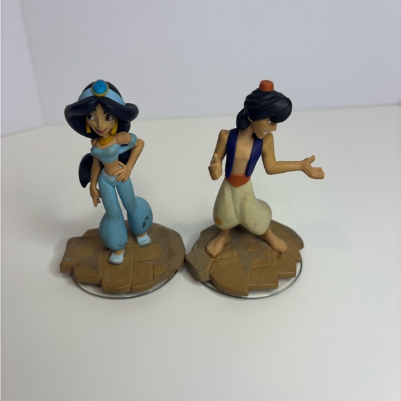 Disney | Accessories | Disney Aladdin And Jasmine Infinity Model F25696963 | Poshmark